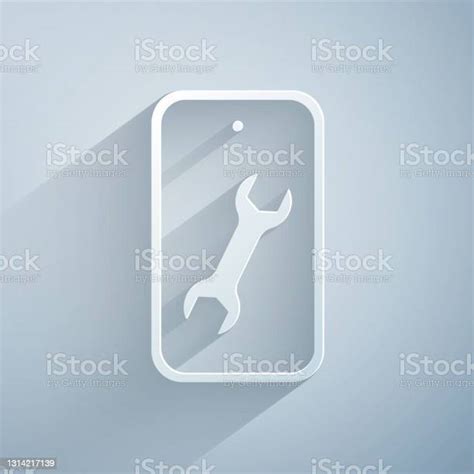 종이 회색 배경에 고립 된 렌치 아이콘으로 휴대 전화를 잘라 조정 서비스 설정 유지 보수 수리 종이 아트 스타일 벡터 3차원 형태에 대한 스톡 벡터 아트 및 기타 이미지