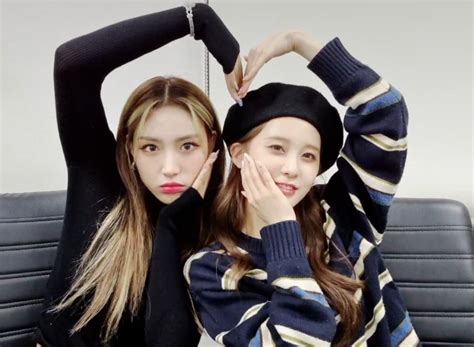 더쿠 같은 그룹 내 아랍두부 조합인 여돌 