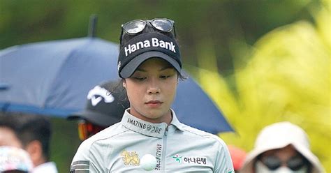 [포토] 패티 타와타나킷 볼 트레핑으로 긴장을 푼다