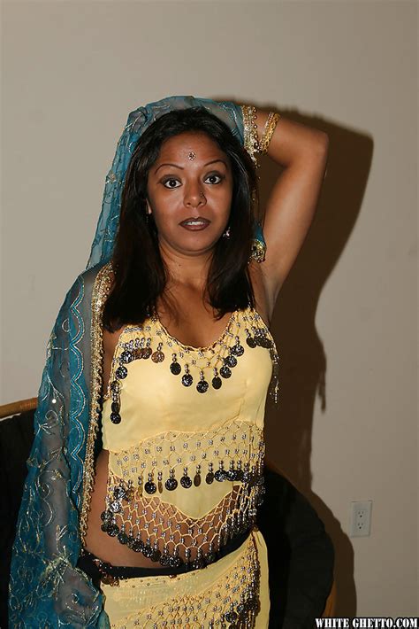 Indian Hairy Pussy Xxx Dessert Picture 1