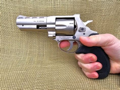 Eaa Windicator Revolver A Range Review The Mag Life