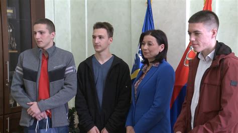 УЖИЦЕ ПРИЈЕМ ЗА УЧЕНИКЕ ТЕХНИЧКЕ ШКОЛЕ ТВ 5 Ужице