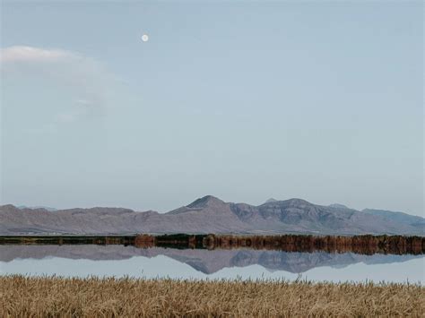 푸른 하늘 아래 산 · 무료 스톡 사진