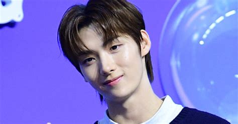 [포토]투어스 영재 생애 첫 포토타임