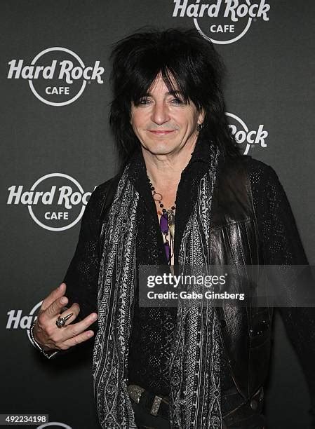 1 212 La Guns Photos And High Res Pictures Getty Images