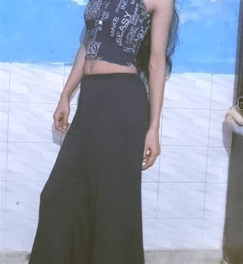 Janvi24 Webcam Model Profile Superchatlive