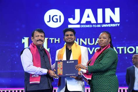 Bba Jainuniversity Graduation Newchapter College University Friends Memories Cms