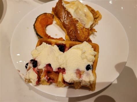 달고 맛있는 크로플 뉴스트림