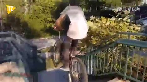 妹子也体验下蛋疼的滋味……点开前捂好你的蛋 凤凰网视频 凤凰网