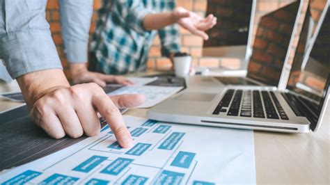 Seven Points To Consider Before Outsourcing Your It Project