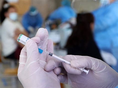 КОВАКС хөтөлбөрийн хүрээнд 50 400 тун Астразенека вакциныг хүлээн авлаа E Mn