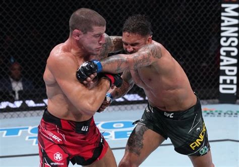 Former Alabama Linebacker Eryk Anders Fought At Ufc 289 Despite A