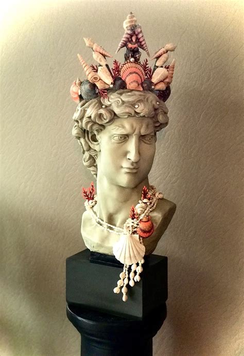 Pin By Amy Lounsbury On Shell Artwork Shell Artwork Sea Shell Decor