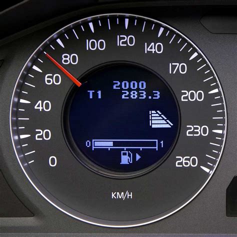 Volvo Collision Warning Auto Brake Photo 5 949