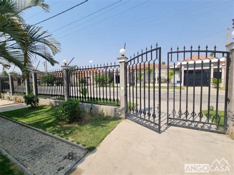 Vivenda V5 Em Condomínio Jardins De Viana Angocasa
