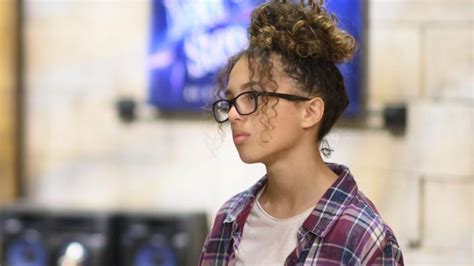 Ozzy Motivates Izzy Cbbc Bbc