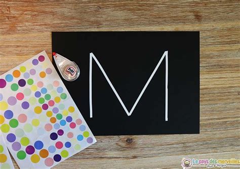 Décorer Linitiale De Son Prénom Activité Maternelle Initiale Maternelle Activité