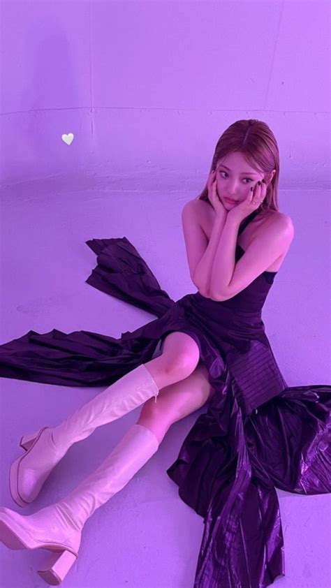 Purple Aesthetic Aesthetic Photo Aesthetic Girl Black Mamba South Korean Girls Korean Girl