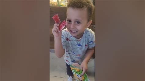 يوم ليوسف كامل برا البيت كلو شقاوه 😅🤣 Youtube