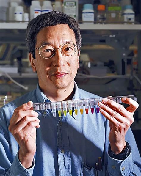 与08年诺贝尔化学奖擦肩而过，颁奖的时候他正在开班车维持生计 知乎