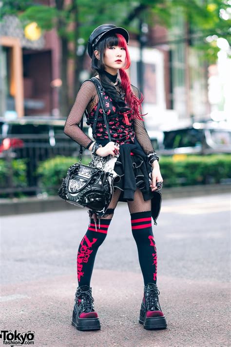 Gothic Red And Black Japanese Street Style Harajuku Fashion Street