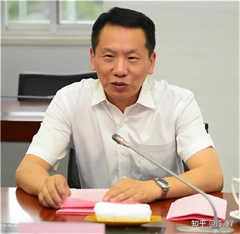 中国工商银行现任高管简介 知乎