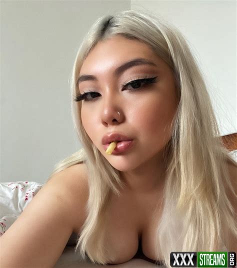 Source Of This Scene Please Sidney Summers Karmen Karma Emma