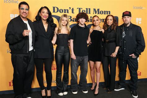 L R Lionel Richie Lisa Parigi Harlow Madden Sparrow Madden Nicole