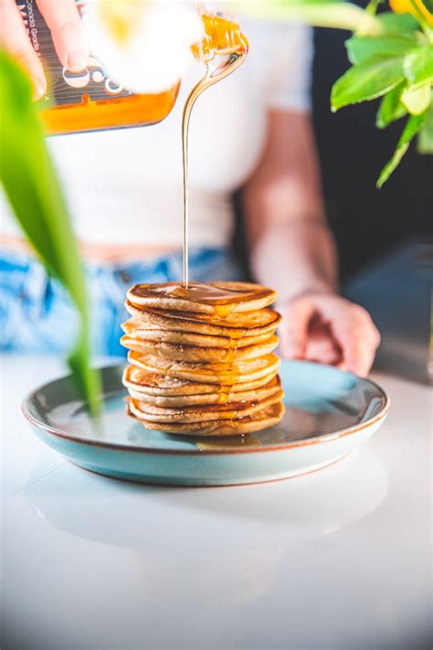 Easy Vegan Pancakes I Georgie Eats