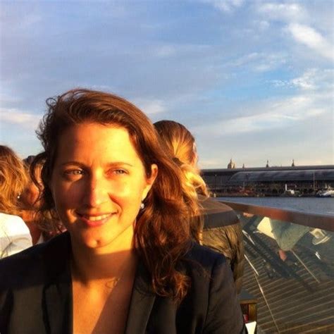 Birgit Ten Hove Medium