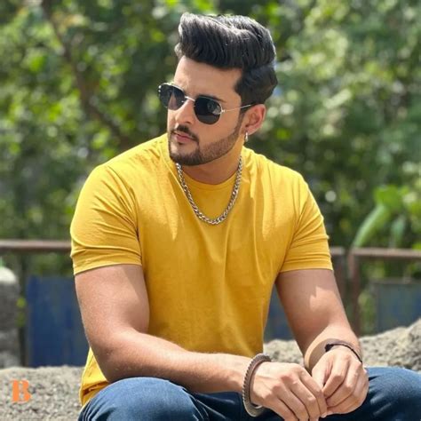 Shagun Pandey Age Height Weight Girlfriend Biography And More