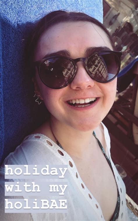 Pin by 𝐿𝑜𝑢 on Maisie Maisie williams bikini Maisie williams Actresses