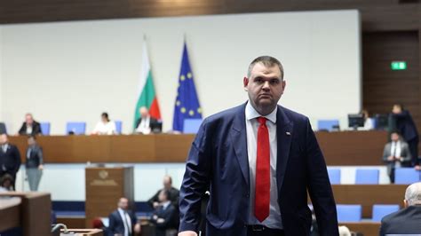 Делян Пеевски със сигнал до МВР и ДАНС заради присъствието на екип на “Русия 1” в София Новини бг