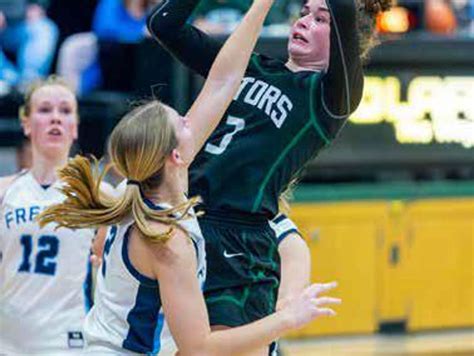Gator Girls Fall To Freeze By Four