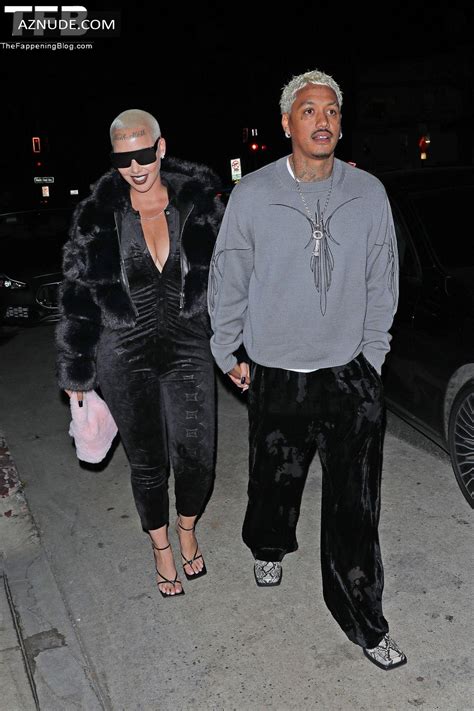 Amber Rose Sexy Seen Flaunting Her Hot Cleavage At Giorgio Baldi In