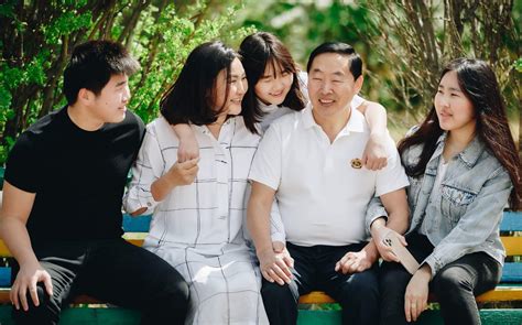 Reelnews УИХ ын гишүүн Б Пунсалмаа ТӨРСӨН ӨДӨР Бид хоёр гэрийнхээ ажлуудыг ерөнхийдөө