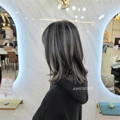그레이 발레아쥬 Hair Color Streaks Hair Stylies Hair Inspo Color