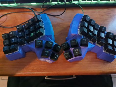 Handwired Dactyl Manuform With Raspberry Pi Picos Rergomechkeyboards
