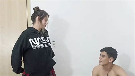 Meine Stieftochter Kommt Spät Nach Hause Weil Sie Bei Ihren