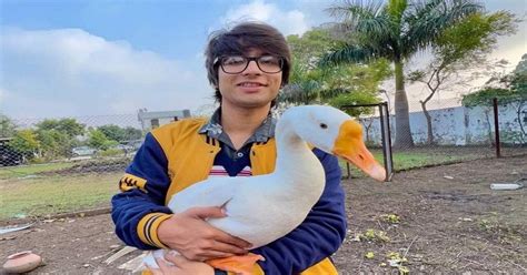 यू ट्यूबर सौरव जोशी ने मांगी माफी ऐसा क्या बोल गए कि फिर लोगों को रास