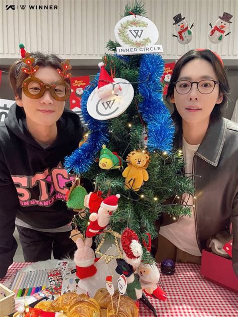 Weverse Winner Image 위너와 해피 홀리데이💙🎄