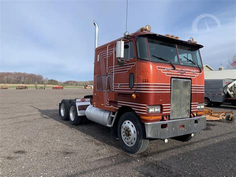1990 Peterbilt 362 Auction Results