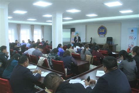 Авлигатай тэмцэх газрын Ажлын хэсэг манай аймагт ажиллаж байна