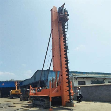 抗浮锚杆钻孔机械 打抗浮锚杆的钻机 履带式长螺旋打桩机