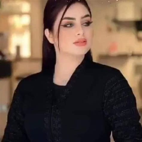 يومياتنا انا و مكه في المطبخ