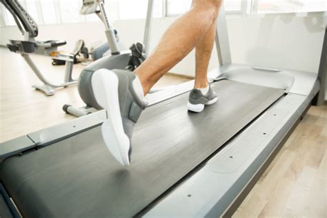5 Perbedaan Treadmill Manual Dan Elektrik Speknya Beda