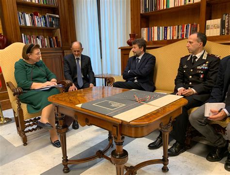 Συνάντηση της υπ Πολιτισμού Λίνας Μενδώνη με τον Ιταλό ομόλογό της