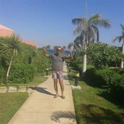 Stream Mahmoud Farouk Music Listen To Songs Albums Playlists For