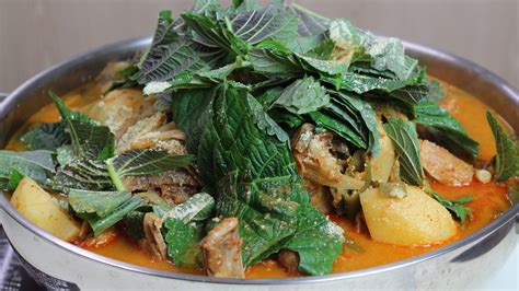 돼지등뼈 감자탕 맛있게 만드는 법 집에서도 해 먹을 수 있어요 감자탕 황금레시피 Pork Bones Soup With Pork Backbone Gamjatang