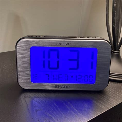 Sharp Wall Decor Sharp Accuset Lcd Alarm Clock Automatically Adjusts For Daylight Savings